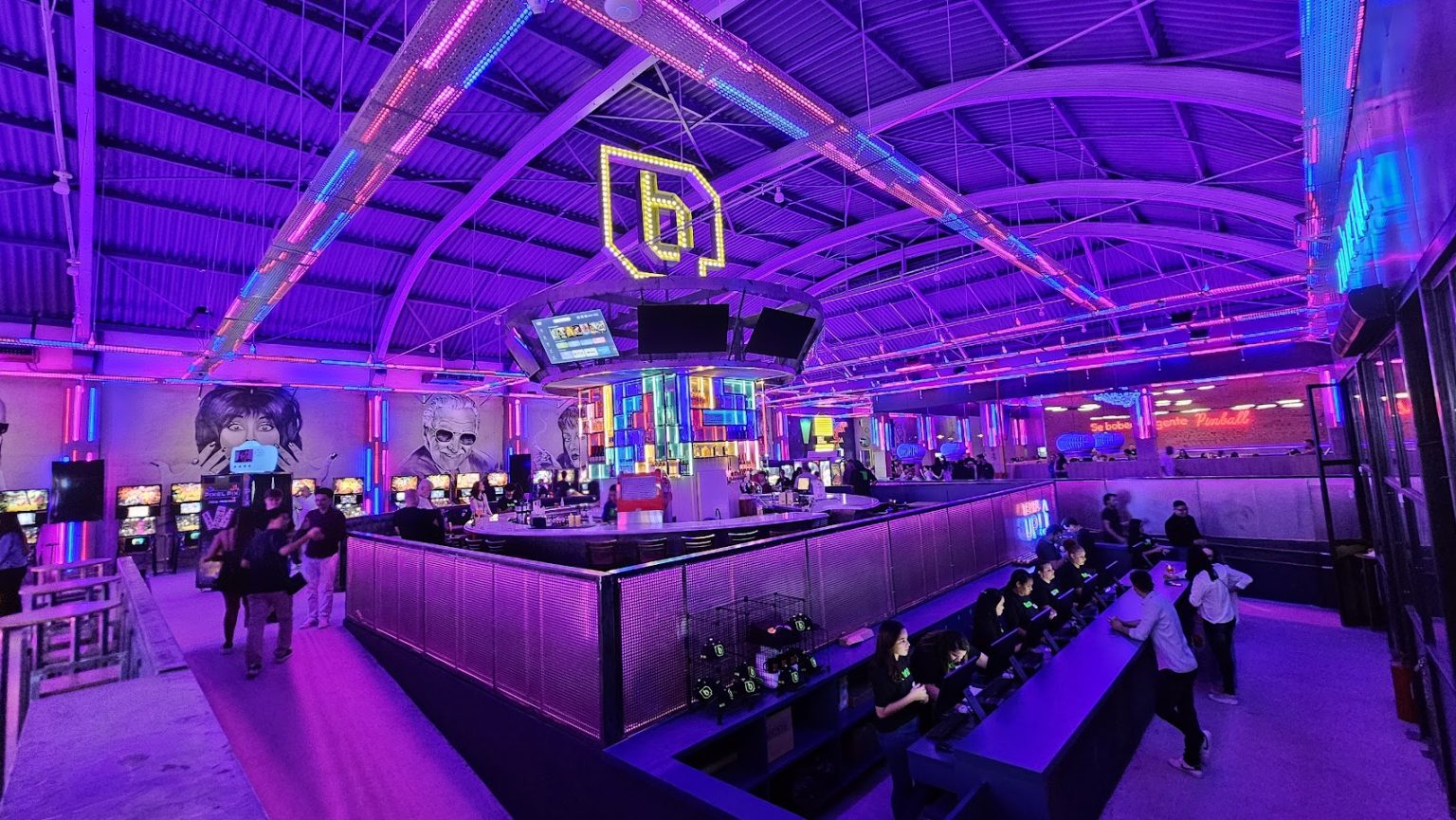 Prepare-se para dar ‘start’ na diversão: Conheça o Bario Arcade Bar ...