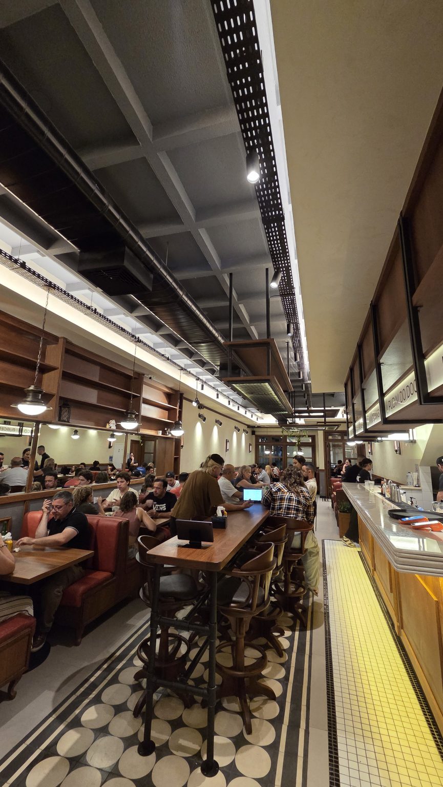 DCK Burger – Onde o Hambúrguer Vira Experiência agora em uma nova casa ...